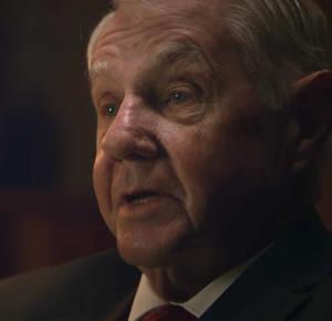 شاهد Conversations with a Killer: The Ted Bundy Tapes بثًا مباشرًا على ...