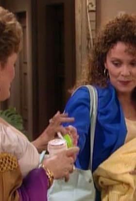 شاهد The Golden Girls بثًا مباشرًا على الإنترنت على Moviebox