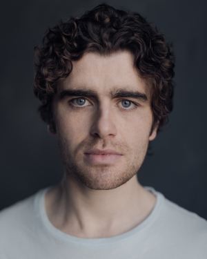 شاهد حصار جادتوفيل بثًا مباشرًا على الإنترنت على Moviebox