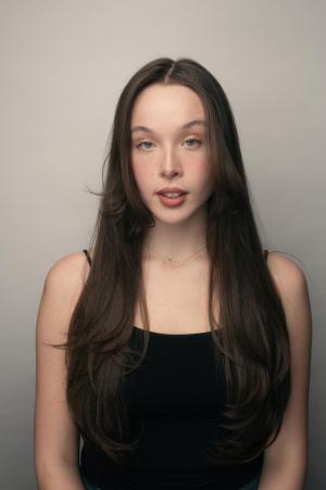 شاهد If I Had Legs I'd Kick You بثًا مباشرًا على الإنترنت على Moviebox